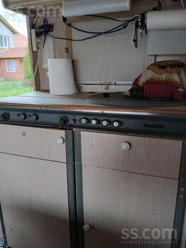 White Fiat Ducato 1991 in Valmiera, with an engine capacity of 2.50 L and mileage of 216 thousand km for 6000 €, photo 8 on AUTOMOTO.COM.LV