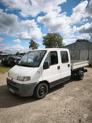 Balts Fiat Ducato 1999 Panevēža, ar dzinēja tilpumu 2.80 L un nobraukumu 320 tūkst. km par 700 €, foto  vietnē AUTOMOTO.COM.LV