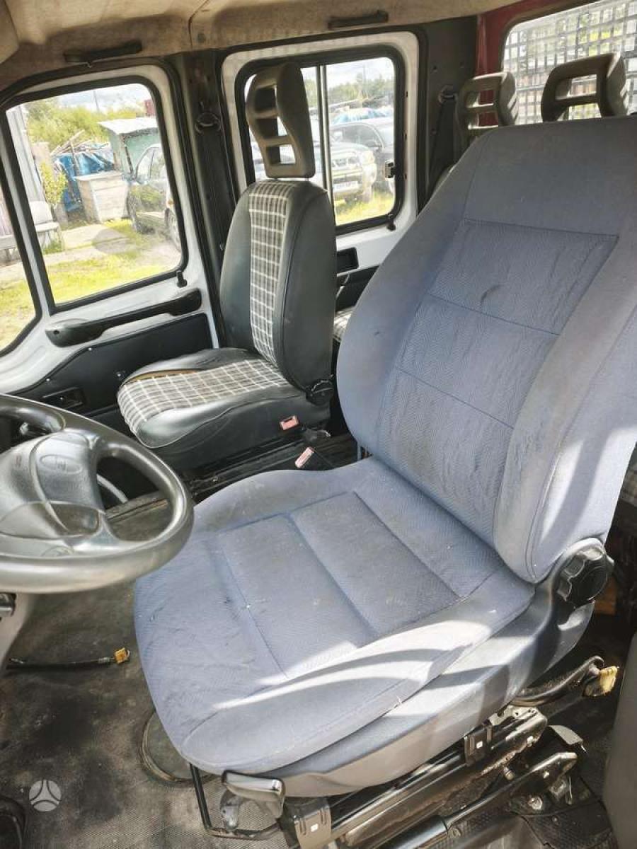 Balts Fiat Ducato 1999 Panevēža, ar dzinēja tilpumu 2.80 L un nobraukumu 320 tūkst. km par 700 €, foto 29 vietnē AUTOMOTO.COM.LV