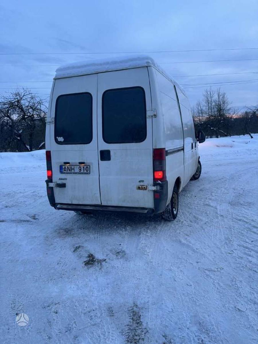 Balts Fiat Ducato 2000 Zarasai, ar dzinēja tilpumu 2.80 L un nobraukumu 474 tūkst. km par 1250 €, foto 12 vietnē AUTOMOTO.COM.LV