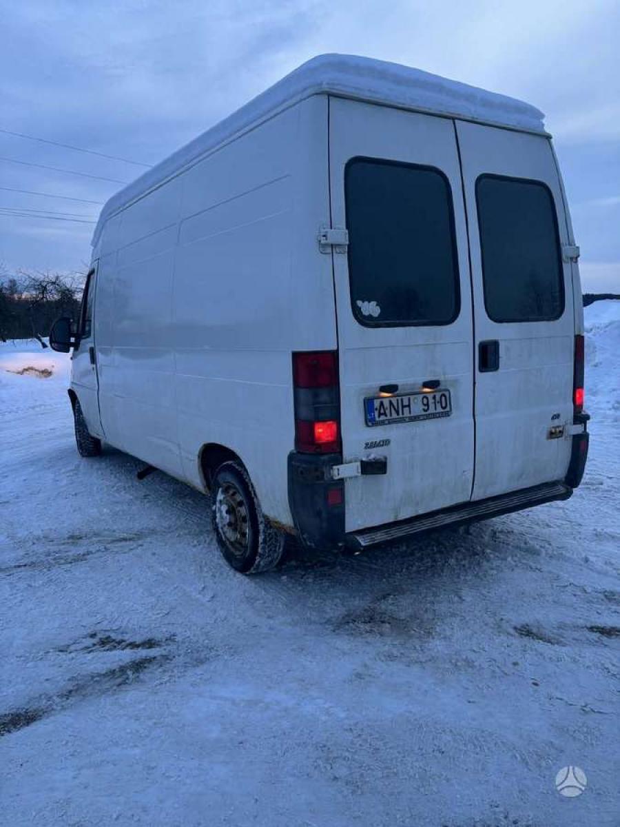 Balts Fiat Ducato 2000 Zarasai, ar dzinēja tilpumu 2.80 L un nobraukumu 474 tūkst. km par 1250 €, foto 13 vietnē AUTOMOTO.COM.LV