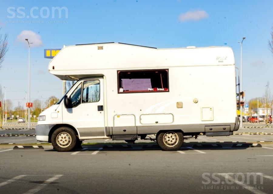 White Fiat Ducato 2002 in Riga, with an engine capacity of 2.00 L and mileage of 208 thousand km for 9990 €, photo 5 on AUTOMOTO.COM.LV