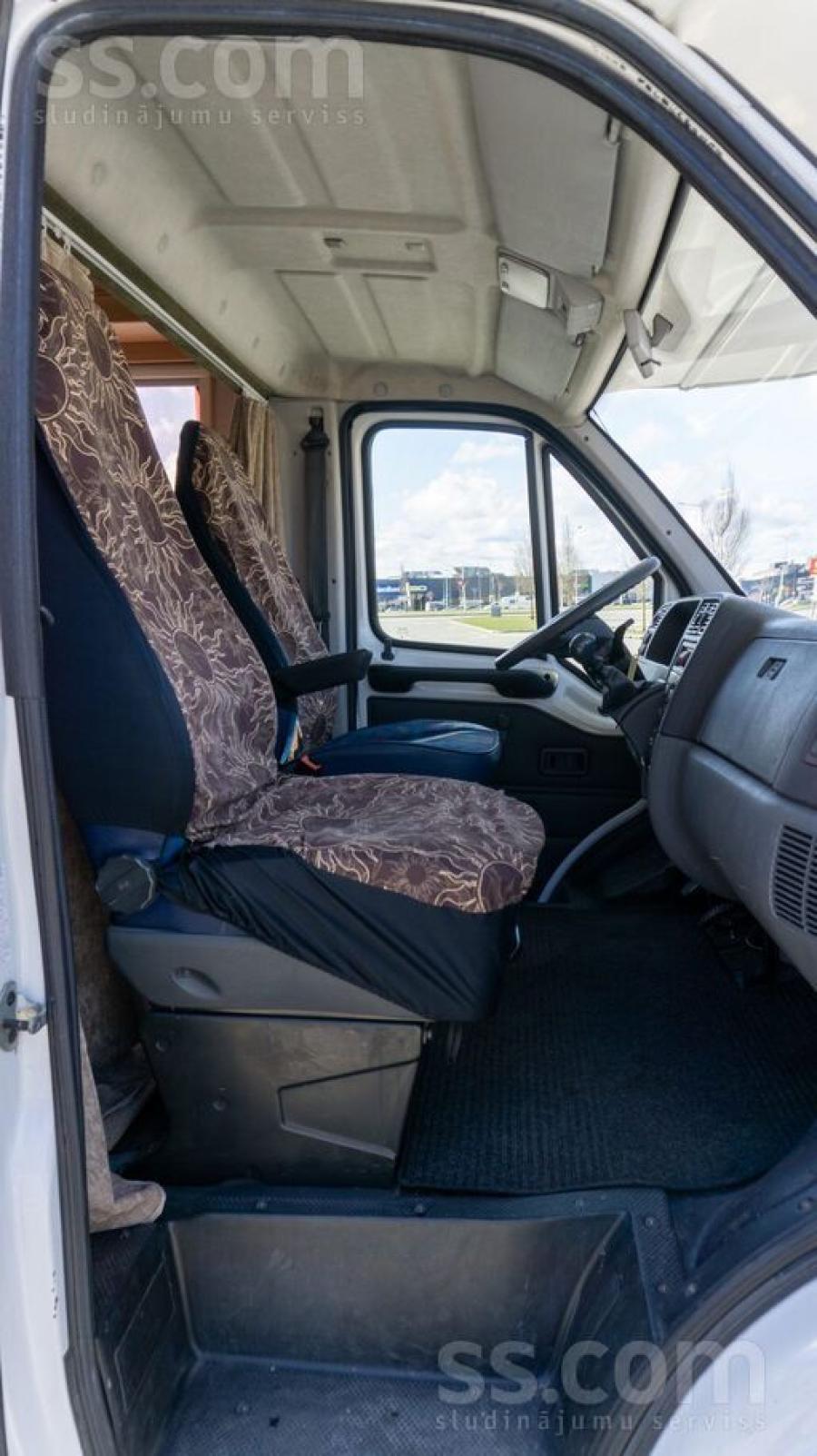 White Fiat Ducato 2002 in Riga, with an engine capacity of 2.00 L and mileage of 208 thousand km for 9990 €, photo 24 on AUTOMOTO.COM.LV