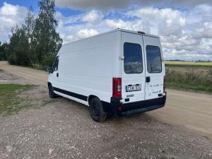 White Fiat Ducato 2003 in Marijampole, with an engine capacity of 2.80 L and mileage of 268 thousand km for 2500 €, photo 5 on AUTOMOTO.COM.LV