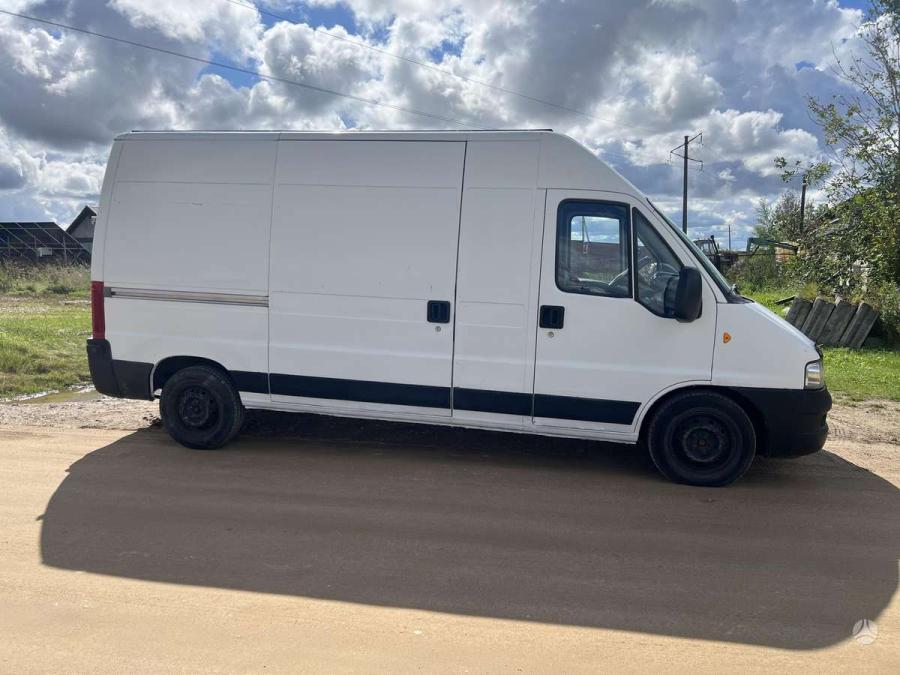 White Fiat Ducato 2003 in Marijampole, with an engine capacity of 2.80 L and mileage of 268 thousand km for 2500 €, photo 7 on AUTOMOTO.COM.LV