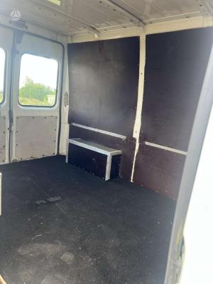 White Fiat Ducato 2003 in Marijampole, with an engine capacity of 2.80 L and mileage of 268 thousand km for 2500 €, photo 13 on AUTOMOTO.COM.LV