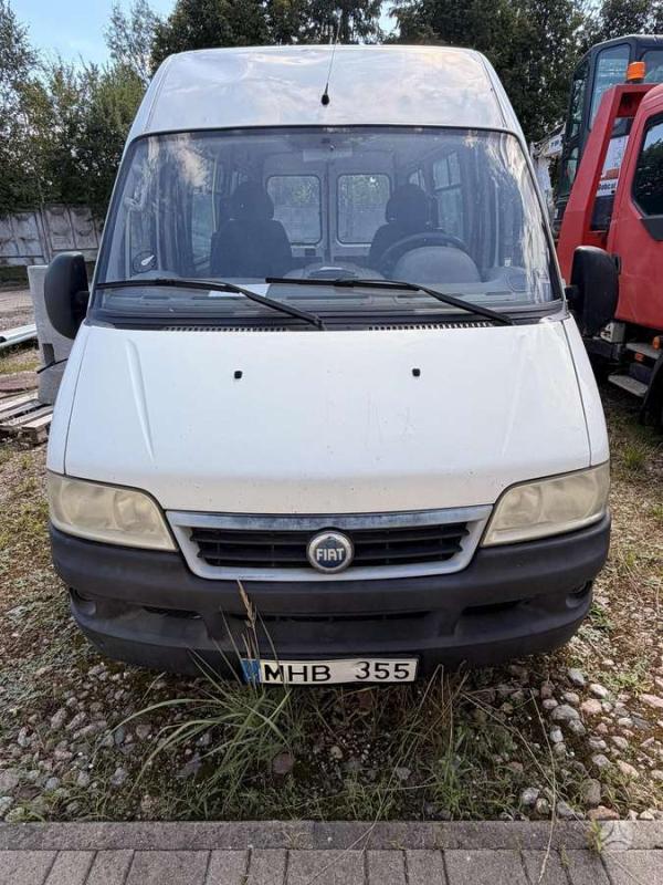 White Fiat Ducato 2005 in Salcininkai, with an engine capacity of 2.80 L and mileage of 250 thousand km for 1350 €, photo 7 on AUTOMOTO.COM.LV