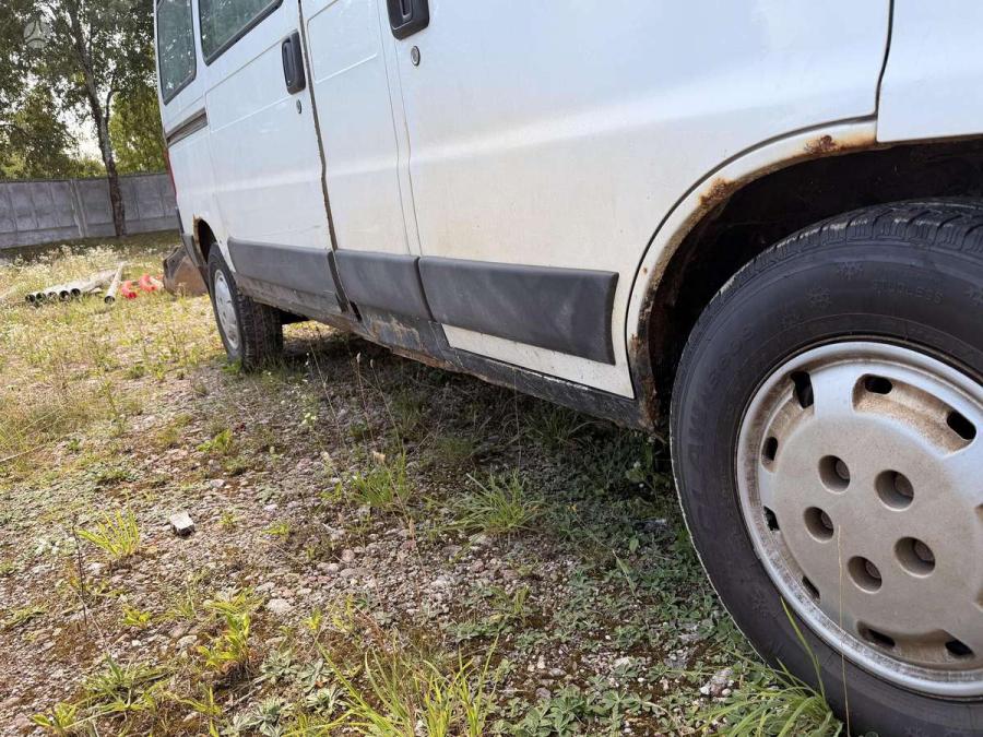 Balts Fiat Ducato 2005 Šalčininkai, ar dzinēja tilpumu 2.80 L un nobraukumu 250 tūkst. km par 1350 €, foto 10 vietnē AUTOMOTO.COM.LV