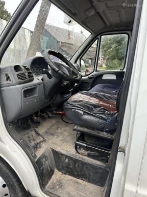 White Fiat Ducato 2006 in Kaunas, with an engine capacity of 2.80 L and mileage of 261 thousand km for 1800 €, photo 5 on AUTOMOTO.COM.LV