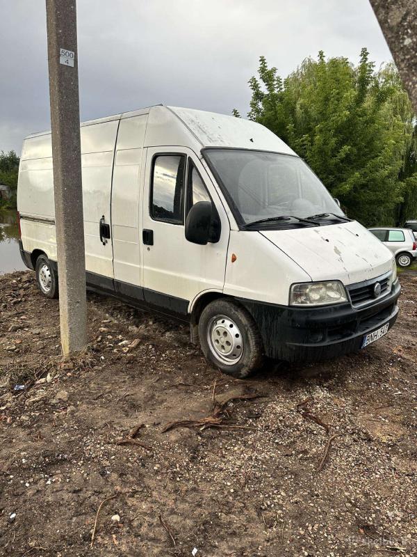 Balts Fiat Ducato 2006 Kauņa, ar dzinēja tilpumu 2.80 L un nobraukumu 261 tūkst. km par 1800 €, foto 5 vietnē AUTOMOTO.COM.LV