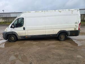 White Fiat Ducato 2007 in Vilnius, with an engine capacity of 3.00 L and mileage of 360 thousand km for 1400 €, photo 4 on AUTOMOTO.COM.LV