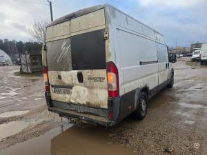 White Fiat Ducato 2007 in Vilnius, with an engine capacity of 3.00 L and mileage of 360 thousand km for 1400 €, photo 5 on AUTOMOTO.COM.LV