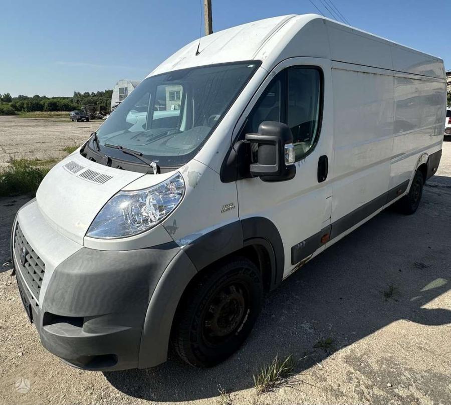 White Fiat Ducato 2008 in Kelme, with an engine capacity of 2.30 L and mileage of 320 thousand km for 1899 €, photo 10 on AUTOMOTO.COM.LV