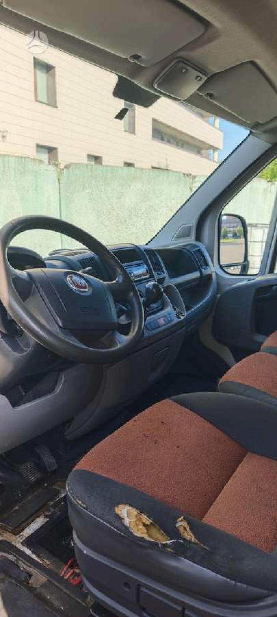 White Fiat Ducato 2008 in Kaunas, with an engine capacity of 2.29 L and mileage of 220 thousand km for 3000 €, photo 6 on AUTOMOTO.COM.LV
