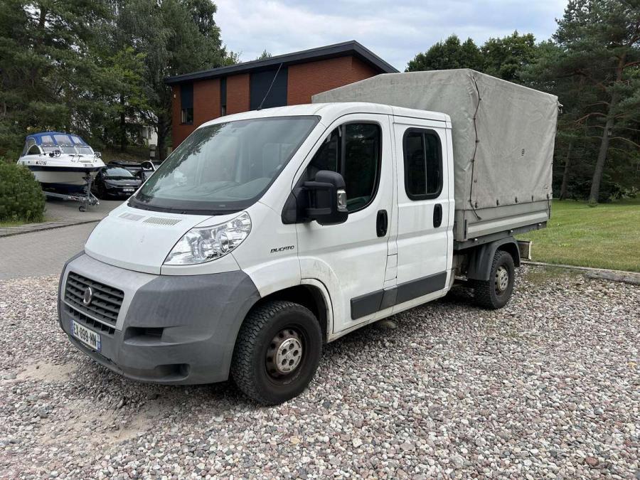 White Fiat Ducato 2008 in Prienai, with an engine capacity of 2.20 L and mileage of 215 thousand km for 4300 €, photo 3 on AUTOMOTO.COM.LV