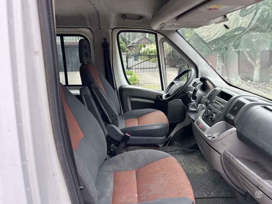 White Fiat Ducato 2008 in Prienai, with an engine capacity of 2.20 L and mileage of 215 thousand km for 4300 €, photo 6 on AUTOMOTO.COM.LV