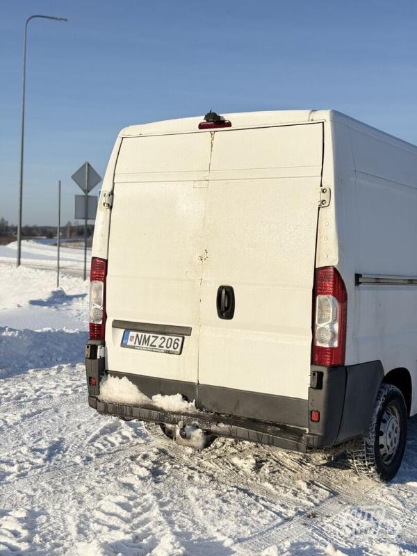 White Fiat Ducato 2009 in Vilnius, with an engine capacity of 2.20 L and mileage of 350 thousand km for 3000 €, photo 4 on AUTOMOTO.COM.LV