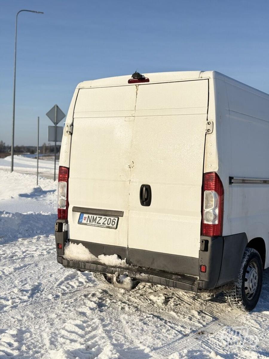White Fiat Ducato 2009 in Vilnius, with an engine capacity of 2.20 L and mileage of 350 thousand km for 3000 €, photo 4 on AUTOMOTO.COM.LV