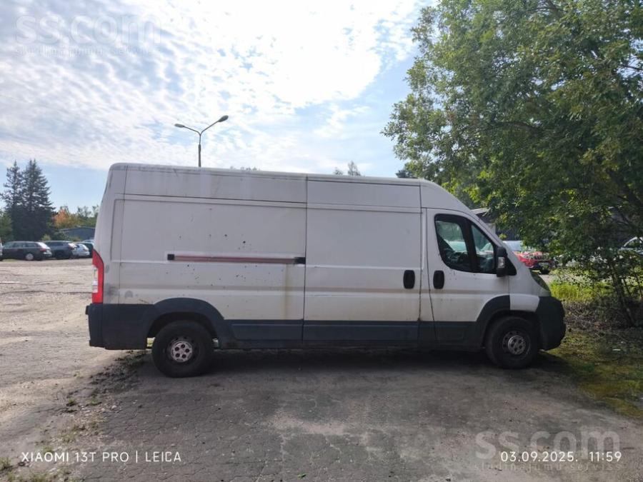 White Fiat Ducato 2009 in Riga, with an engine capacity of 2.30 L and mileage of 460 thousand km for 1200 €, photo 3 on AUTOMOTO.COM.LV