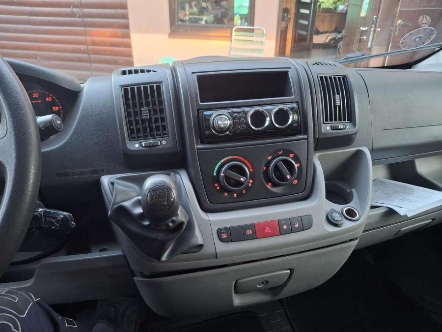 Balts Fiat Ducato 2009 Jurbarkas, ar dzinēja tilpumu 2.30 L un nobraukumu 37 tūkst. km par 10800 €, foto 30 vietnē AUTOMOTO.COM.LV