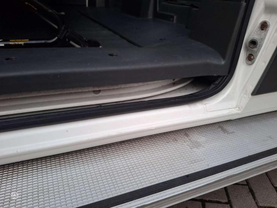 Balts Fiat Ducato 2009 Jurbarkas, ar dzinēja tilpumu 2.30 L un nobraukumu 37 tūkst. km par 10800 €, foto 41 vietnē AUTOMOTO.COM.LV