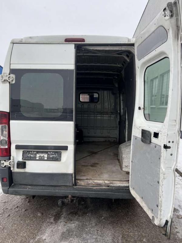 White Fiat Ducato 2010 in Marijampole, with an engine capacity of 2.30 L and mileage of 282 thousand km for 4000 €, photo 7 on AUTOMOTO.COM.LV