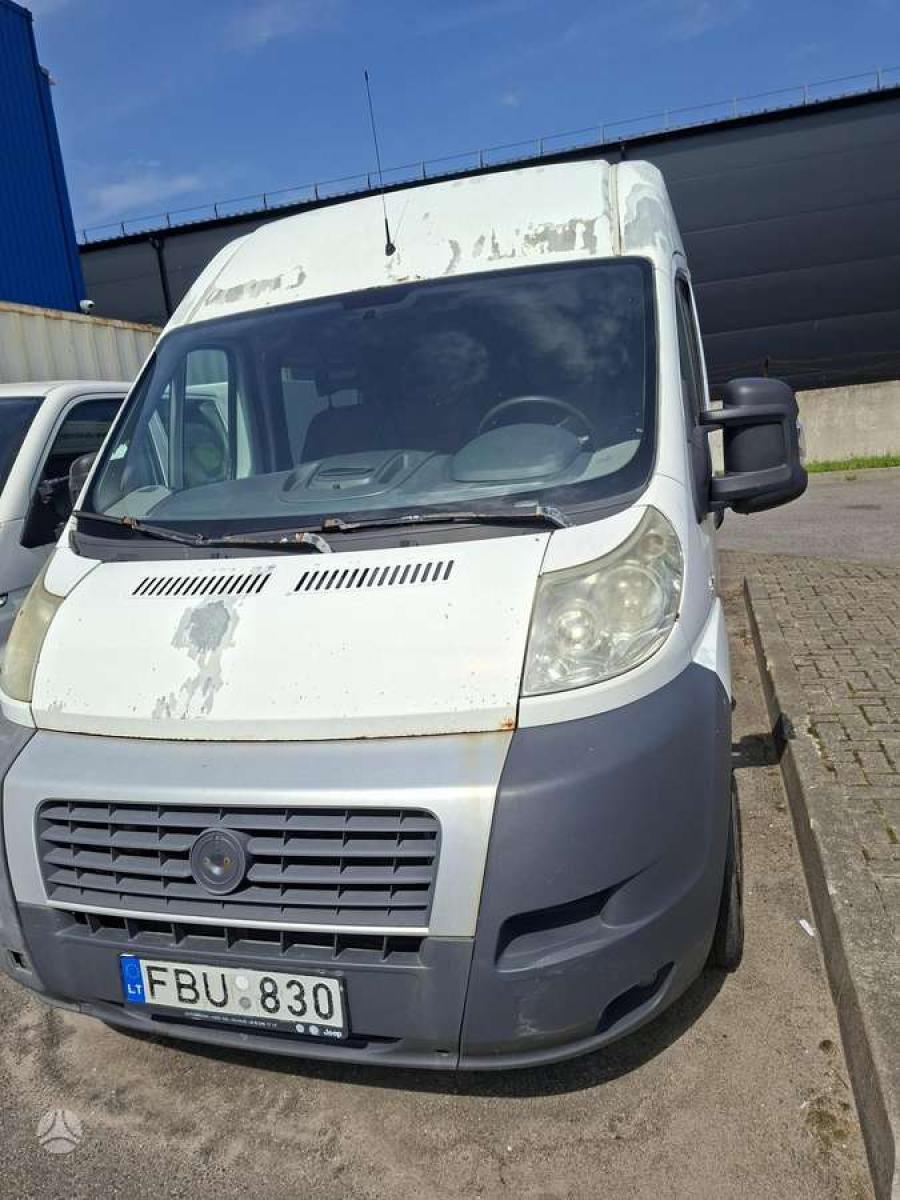 White Fiat Ducato 2010 in Vilnius, with an engine capacity of 2.29 L and mileage of 390 thousand km for 2499 €, photo 4 on AUTOMOTO.COM.LV