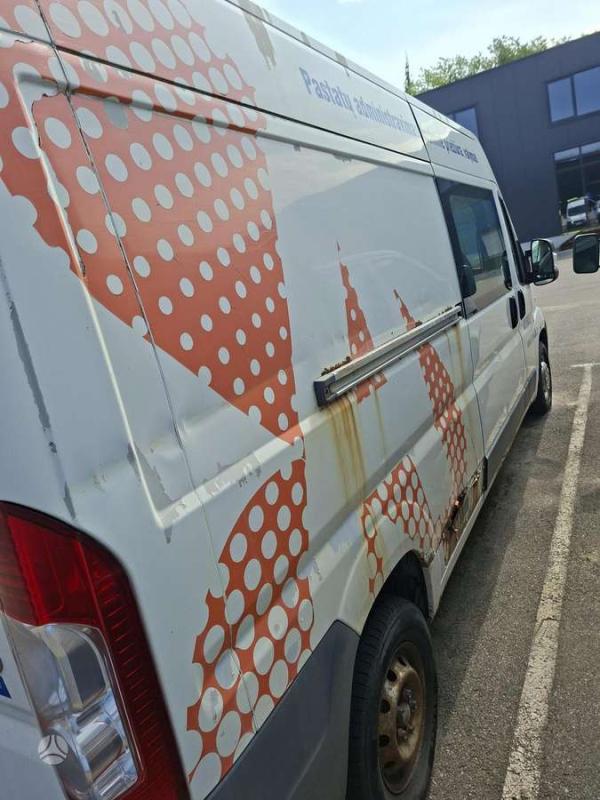 Balts Fiat Ducato 2010 Viļņa, ar dzinēja tilpumu 2.29 L un nobraukumu 390 tūkst. km par 2499 €, foto 5 vietnē AUTOMOTO.COM.LV