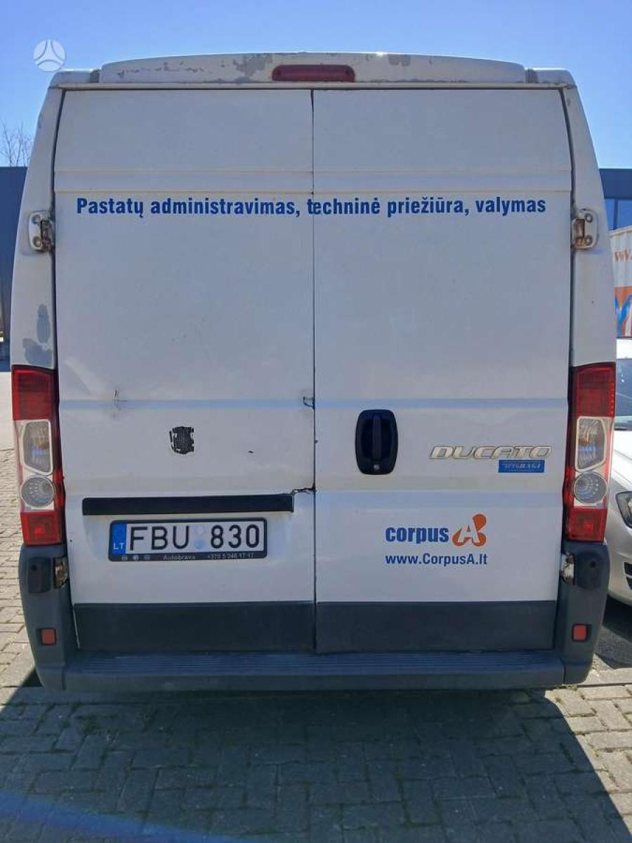 White Fiat Ducato 2010 in Vilnius, with an engine capacity of 2.29 L and mileage of 390 thousand km for 2499 €, photo 8 on AUTOMOTO.COM.LV