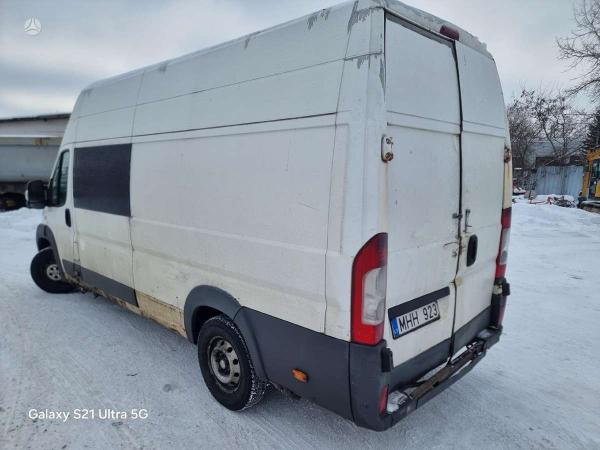 White Fiat Ducato 2011 in Jonava, with an engine capacity of 3.00 L and mileage of 329 thousand km for 2899 €, photo 7 on AUTOMOTO.COM.LV