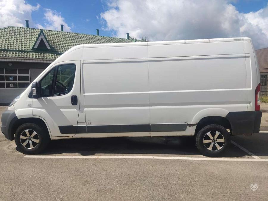 White Fiat Ducato 2011 in Siauliai, with an engine capacity of 2.29 L and mileage of 326 thousand km for 3800 €, photo 5 on AUTOMOTO.COM.LV