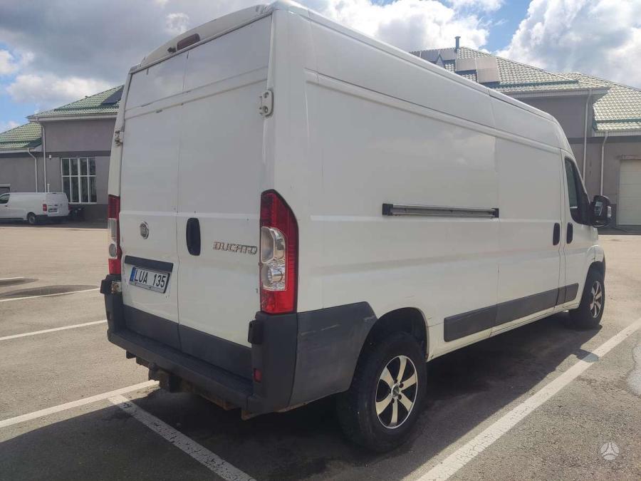 White Fiat Ducato 2011 in Siauliai, with an engine capacity of 2.29 L and mileage of 326 thousand km for 3800 €, photo 8 on AUTOMOTO.COM.LV