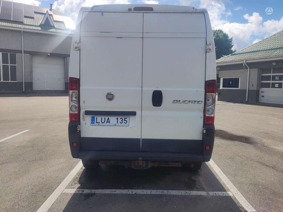 White Fiat Ducato 2011 in Siauliai, with an engine capacity of 2.29 L and mileage of 326 thousand km for 3800 €, photo 9 on AUTOMOTO.COM.LV