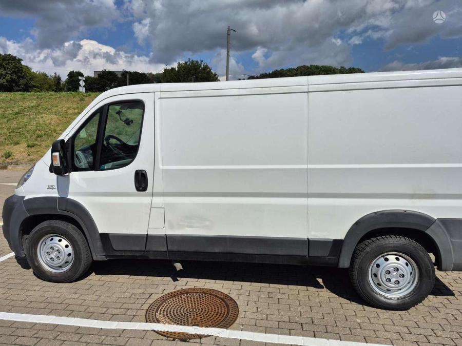 Balts Fiat Ducato 2011 Kauņa, ar dzinēja tilpumu 2.30 L un nobraukumu 378 tūkst. km par 3600 €, foto 5 vietnē AUTOMOTO.COM.LV