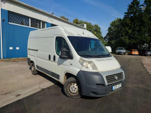 White Fiat Ducato 2011 in Vilnius, with an engine capacity of 2.29 L and mileage of 253 thousand km for 4900 €, photo 1 on AUTOMOTO.COM.LV