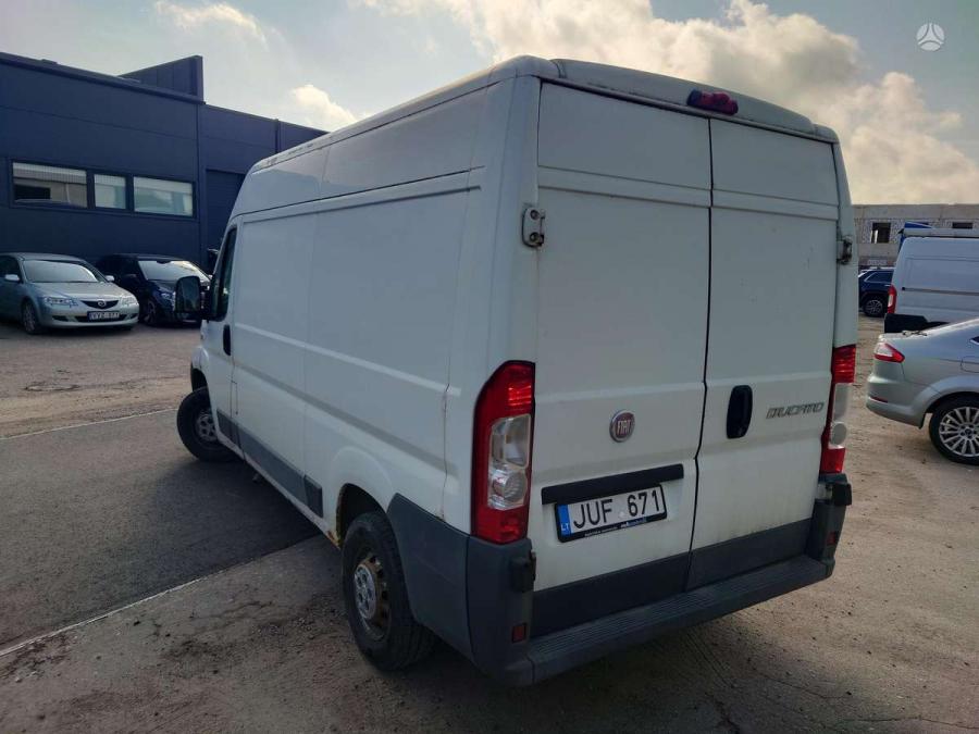 White Fiat Ducato 2011 in Vilnius, with an engine capacity of 2.29 L and mileage of 253 thousand km for 4900 €, photo 6 on AUTOMOTO.COM.LV
