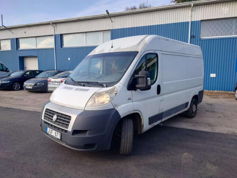 White Fiat Ducato 2011 in Vilnius, with an engine capacity of 2.29 L and mileage of 253 thousand km for 4900 €, photo 8 on AUTOMOTO.COM.LV