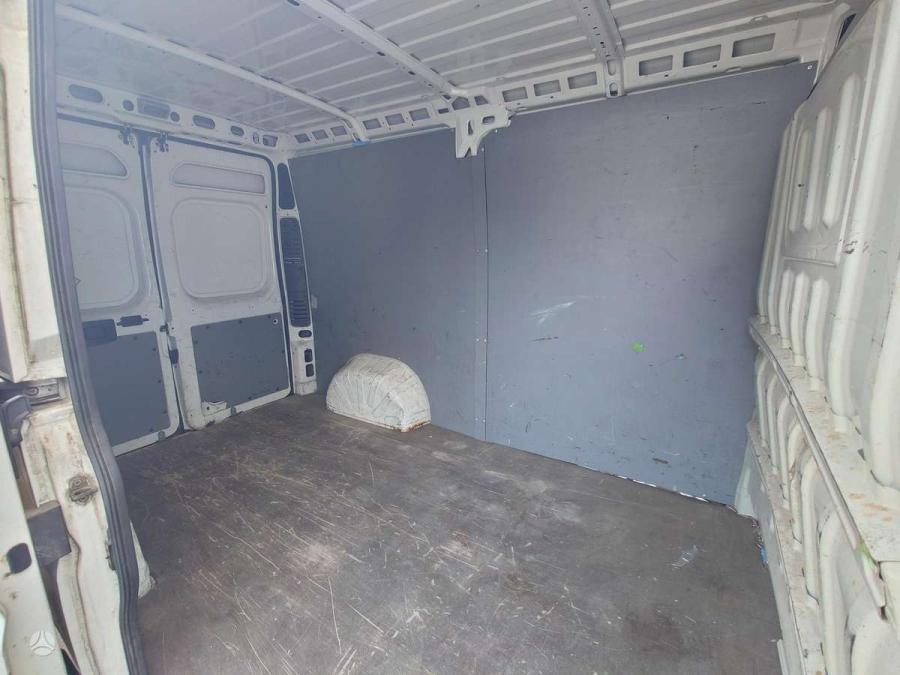 White Fiat Ducato 2011 in Vilnius, with an engine capacity of 2.29 L and mileage of 253 thousand km for 4900 €, photo 22 on AUTOMOTO.COM.LV