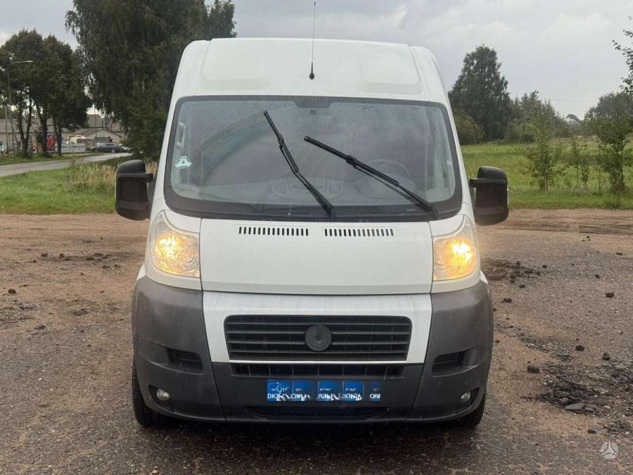 White Fiat Ducato 2011 in Taurage, with an engine capacity of 2.30 L and mileage of 126 thousand km for 6000 €, photo 4 on AUTOMOTO.COM.LV