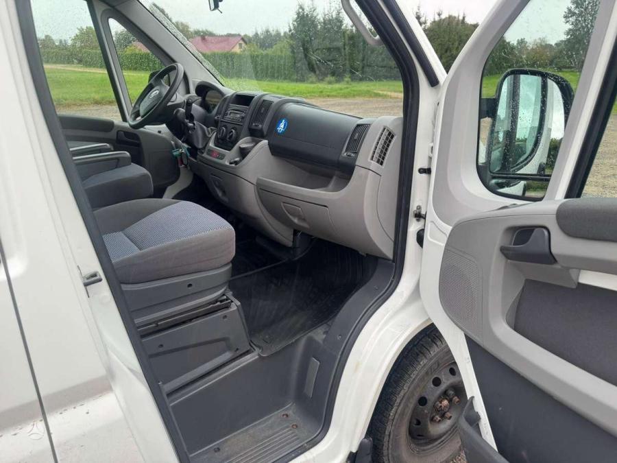 White Fiat Ducato 2011 in Taurage, with an engine capacity of 2.30 L and mileage of 126 thousand km for 6000 €, photo 10 on AUTOMOTO.COM.LV