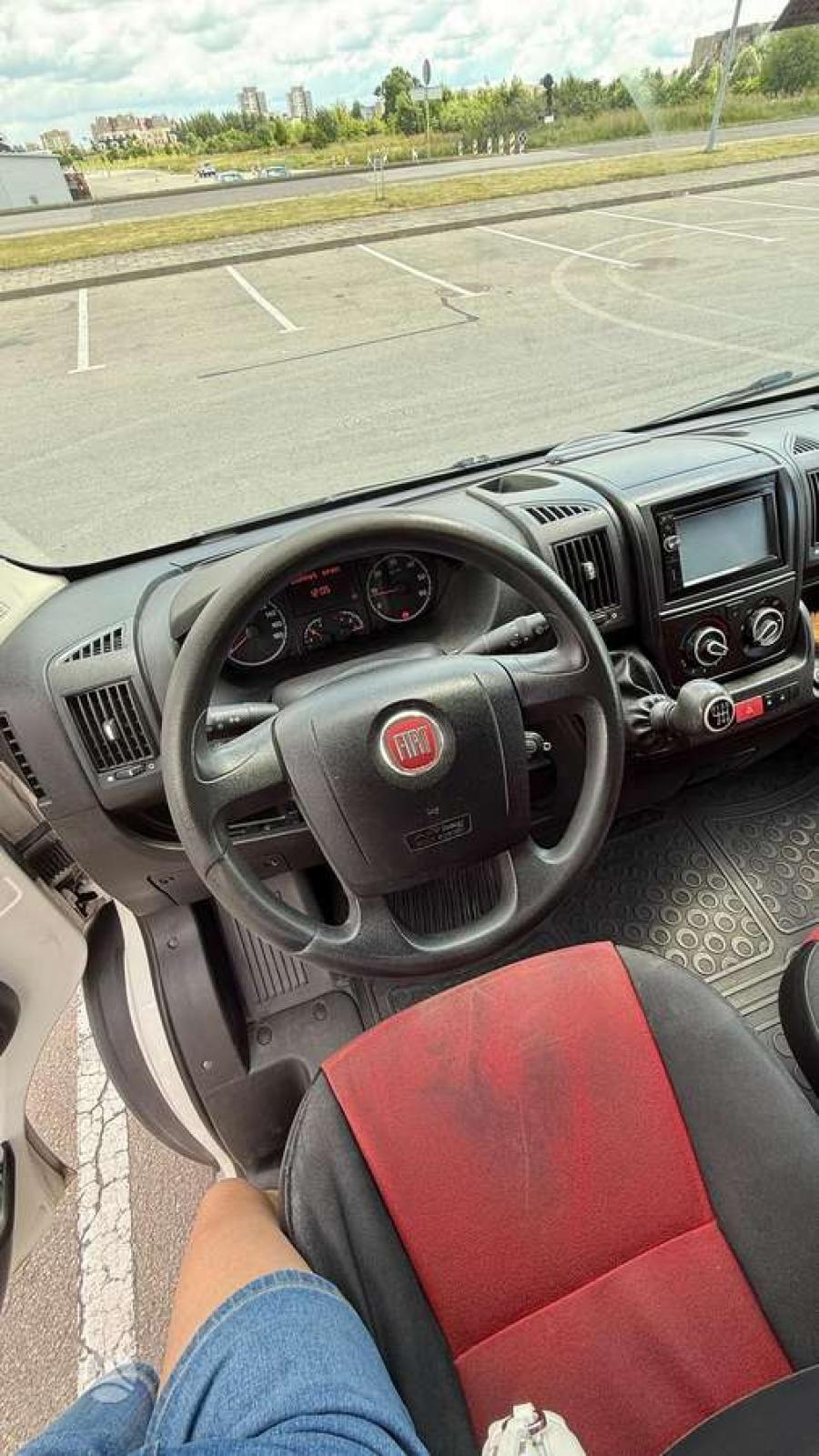Balts Fiat Ducato 2012 Panevēža, ar dzinēja tilpumu 2.29 L un nobraukumu 407 tūkst. km par 4500 €, foto 18 vietnē AUTOMOTO.COM.LV
