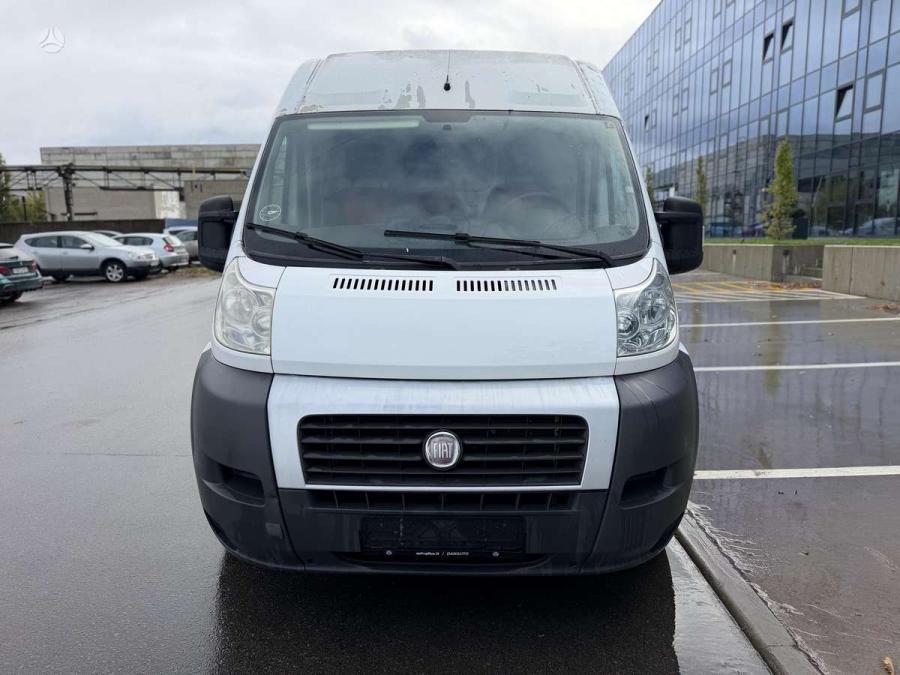 White Fiat Ducato 2012 in Panevezys, with an engine capacity of 2.29 L and mileage of 176 thousand km for 5500 €, photo 4 on AUTOMOTO.COM.LV