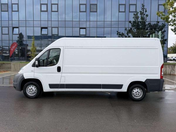 White Fiat Ducato 2012 in Panevezys, with an engine capacity of 2.29 L and mileage of 176 thousand km for 5500 €, photo 8 on AUTOMOTO.COM.LV