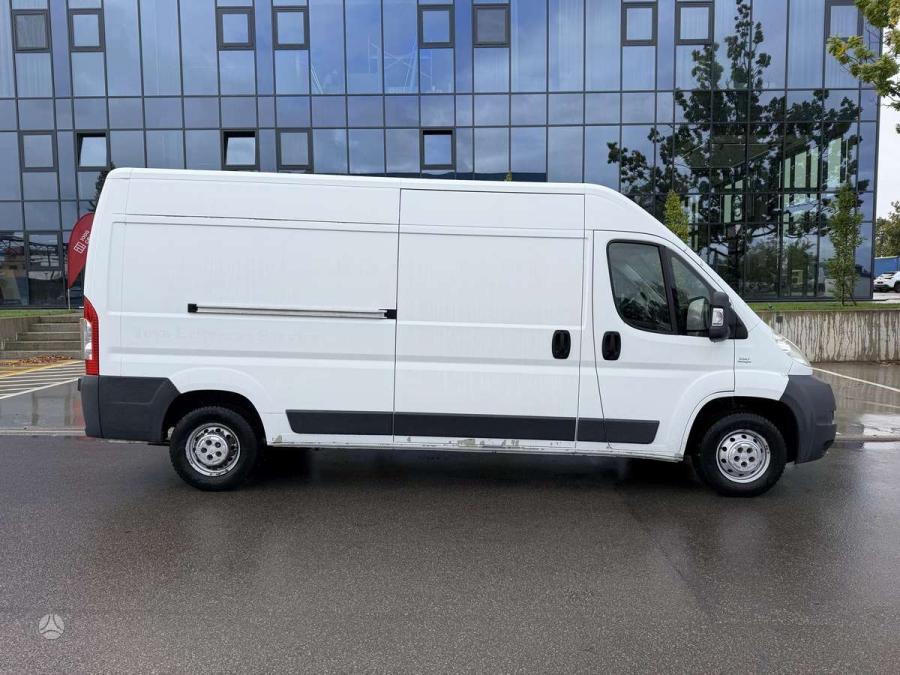 White Fiat Ducato 2012 in Panevezys, with an engine capacity of 2.29 L and mileage of 176 thousand km for 5500 €, photo 9 on AUTOMOTO.COM.LV