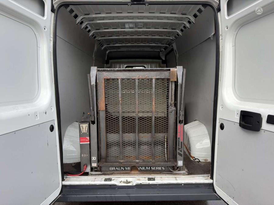 White Fiat Ducato 2012 in Panevezys, with an engine capacity of 2.29 L and mileage of 176 thousand km for 5500 €, photo 22 on AUTOMOTO.COM.LV