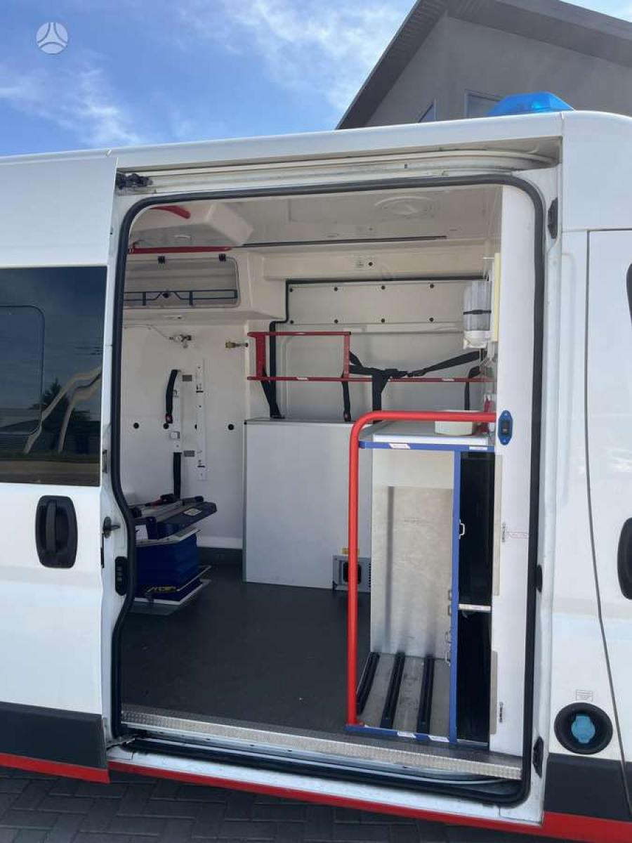 Balts Fiat Ducato 2013 Tauragė, ar dzinēja tilpumu 2.30 L un nobraukumu 290 tūkst. km par 7300 €, foto 29 vietnē AUTOMOTO.COM.LV