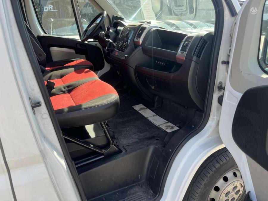 Balts Fiat Ducato 2013 Tauragė, ar dzinēja tilpumu 2.30 L un nobraukumu 290 tūkst. km par 7300 €, foto 33 vietnē AUTOMOTO.COM.LV