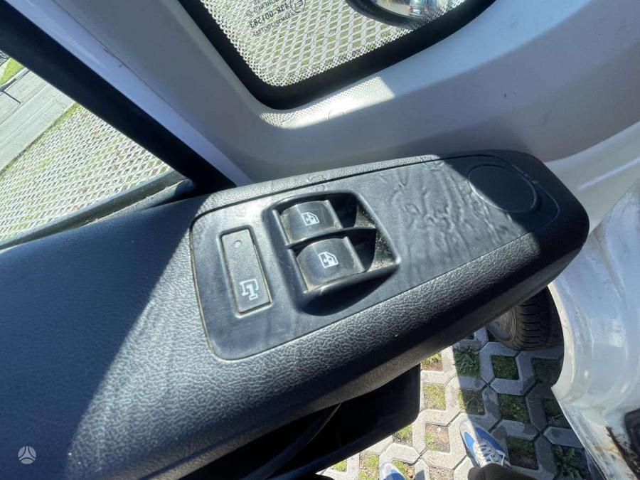 Balts Fiat Ducato 2013 Šauļi, ar dzinēja tilpumu 2.00 L un nobraukumu 274 tūkst. km par 2950 €, foto 17 vietnē AUTOMOTO.COM.LV