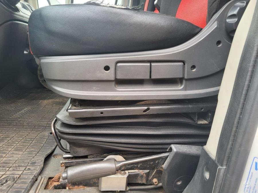 Balts Fiat Ducato 2013 Klaipėda, ar dzinēja tilpumu 3.00 L un nobraukumu 380 tūkst. km par 8500 €, foto 10 vietnē AUTOMOTO.COM.LV