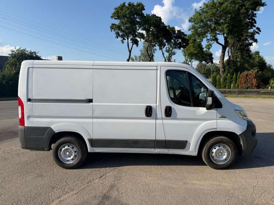 White Fiat Ducato 2014 in Silale, with an engine capacity of 2.30 L and mileage of 319 thousand km for 5690 €, photo 4 on AUTOMOTO.COM.LV